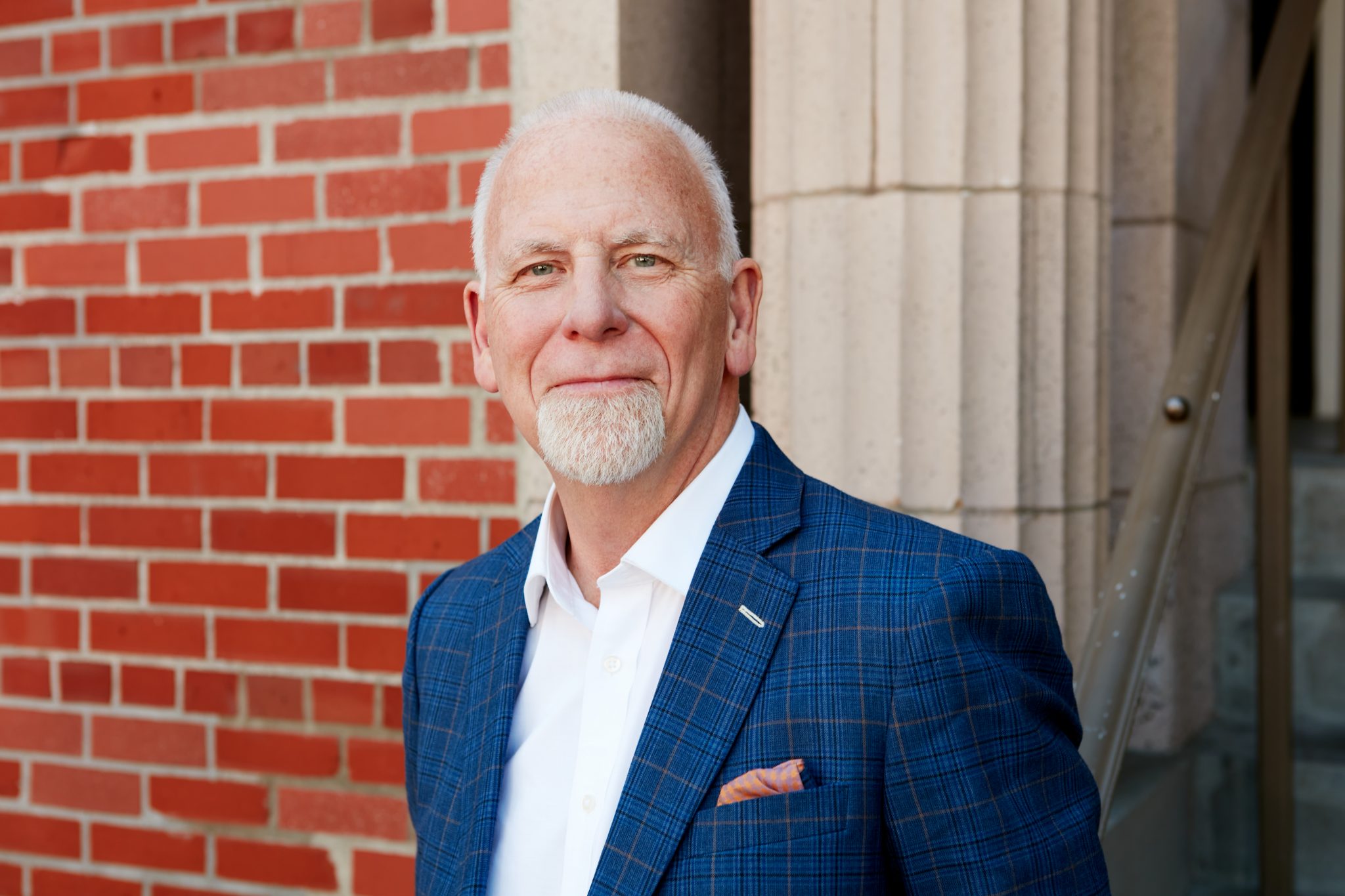 Building Trust When Communicating in Leadership - Midwest Speakers Bureau